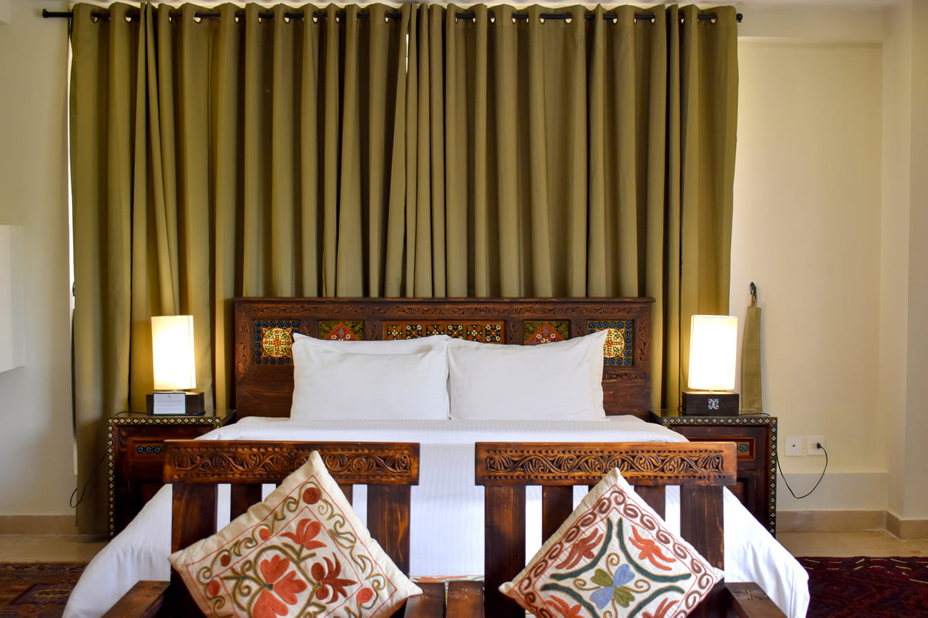 Roomy Signature Hotel Islamabad – MTM Booking