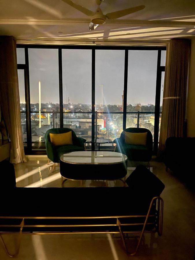 Peak Tower Hotel – MTM Booking