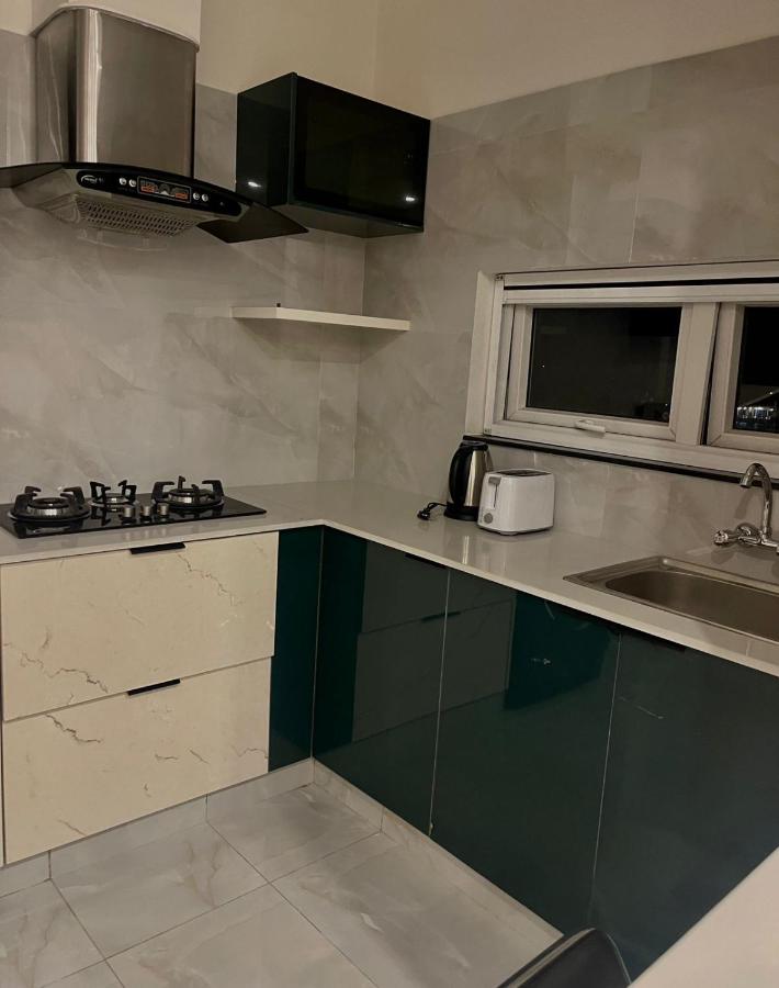 Peak Tower Hotel – MTM Booking