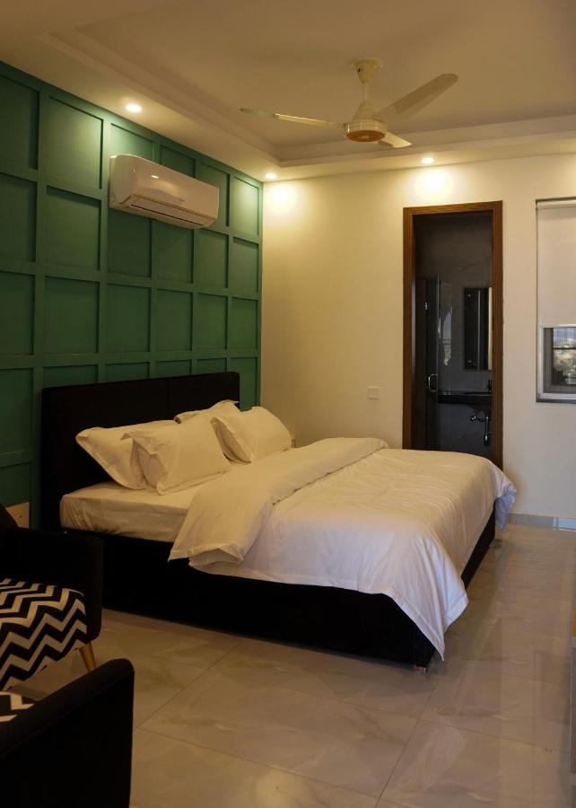 Peak Tower Hotel – MTM Booking