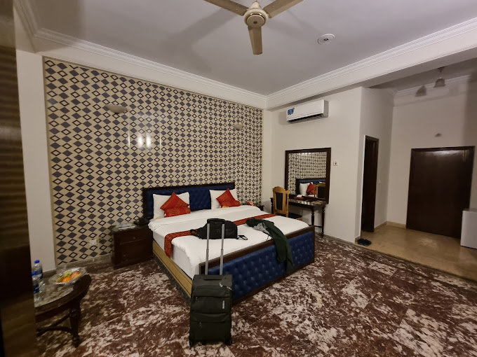Iris Hotel Sahiwal – MTM Booking
